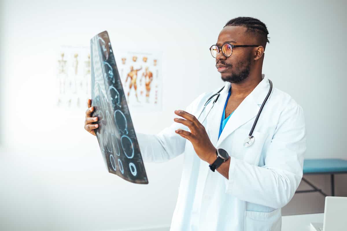 Symptoms of multiple sclerosis in men